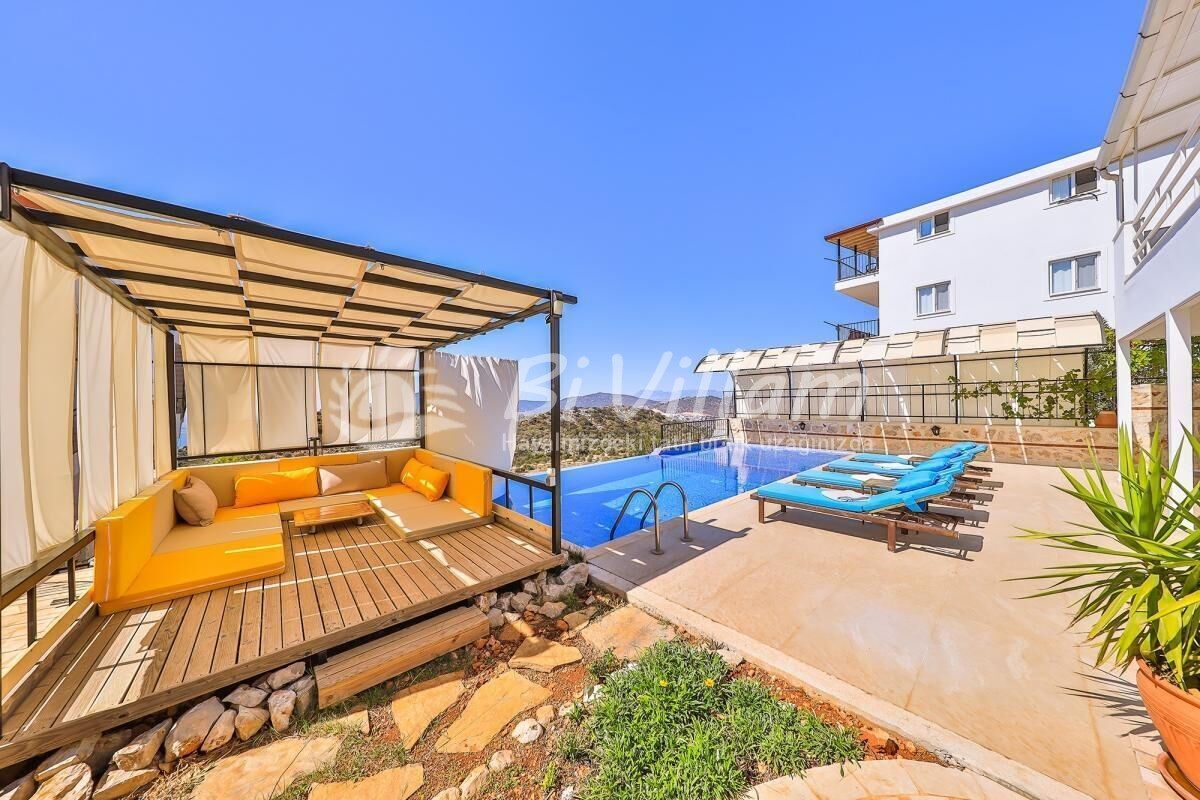 Villa Asfina Deniz Manzaralı 7 Kişilik Villa