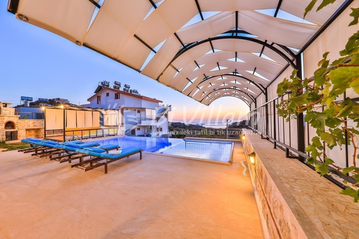 Villa Asfina Deniz Manzaralı 7 Kişilik Villa
