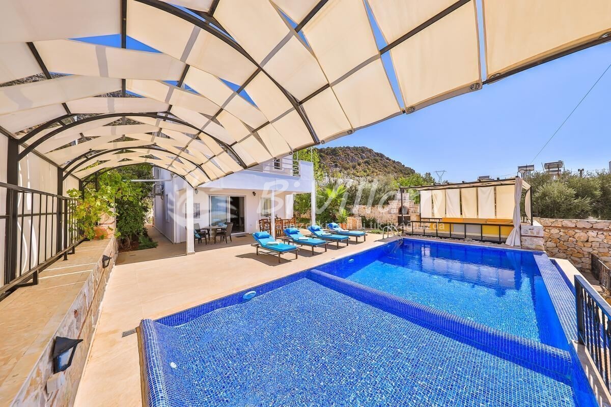 Villa Asfina Deniz Manzaralı 7 Kişilik Villa