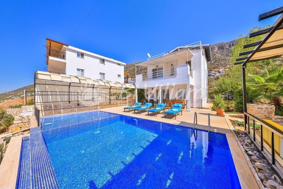 Villa Asfina Deniz Manzaralı 7 Kişilik Villa